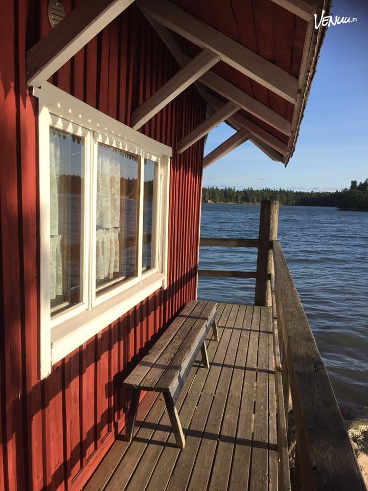 Furuvik rantasauna / Saunat.fi - Katso kuvat ja varaa - Venuu.fi