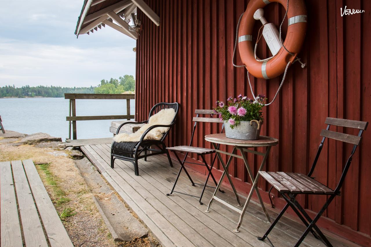 Furuvik rantasauna / Saunat.fi - Katso kuvat ja varaa - Venuu.fi