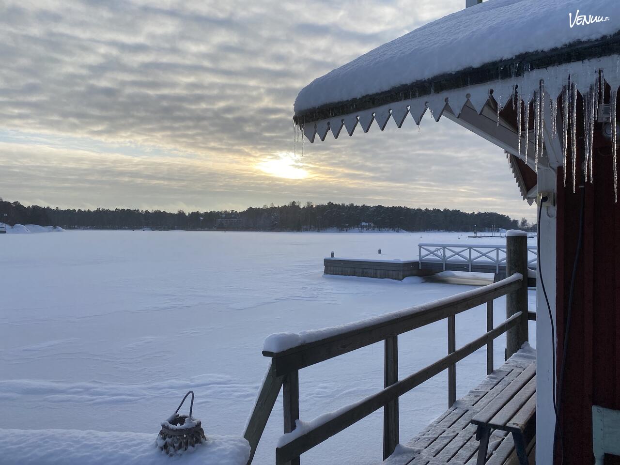 Furuvik rantasauna / Saunat.fi - Katso kuvat ja varaa - Venuu.fi