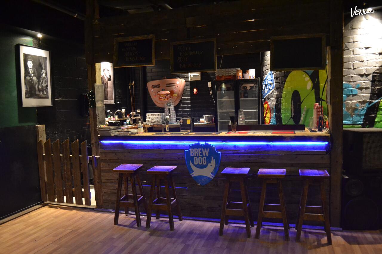 Pub Olarin Ossi / Alakerta - Katso kuvat ja varaa helposti - Venuu.fi