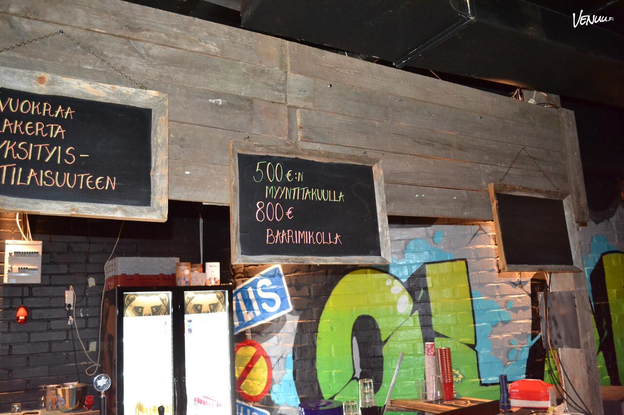 Pub Olarin Ossi / Alakerta - Katso kuvat ja varaa helposti - Venuu.fi