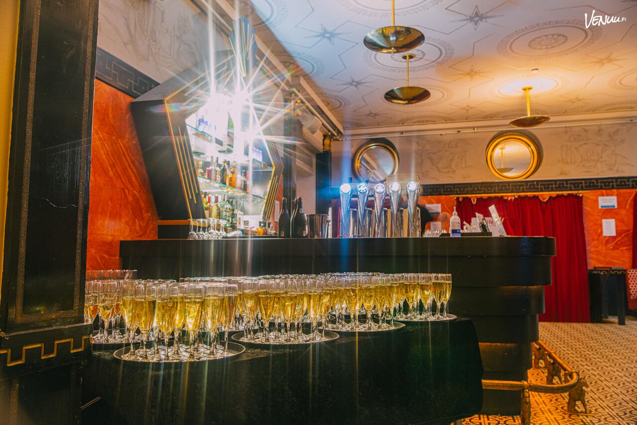 Apollo Live Club - Katso kuvat ja varaa helposti - Venuu.fi