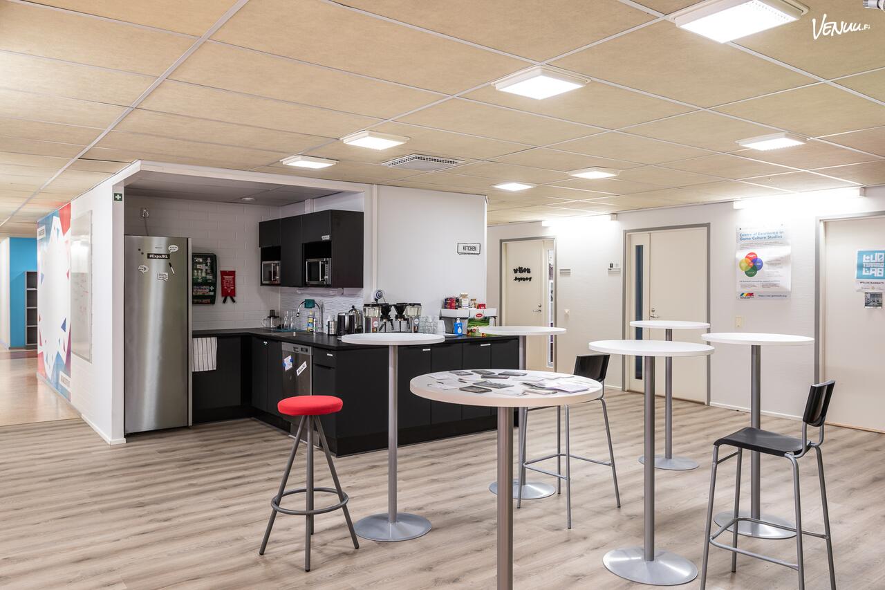 Digi & Game Center / Stage - Katso kuvat ja varaa helposti - Venuu.fi