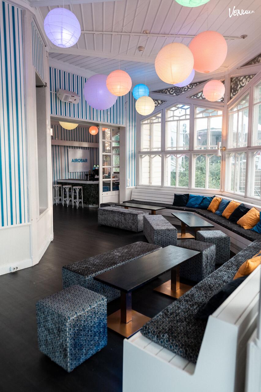 Samppalinna / Pääsali - Katso kuvat ja varaa helposti - Venuu.fi