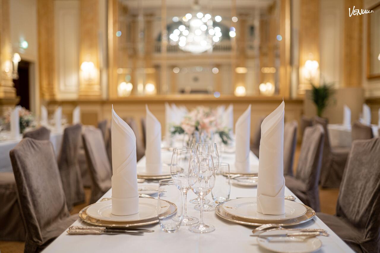 Hotel Kämp | Peilisali - Katso kuvat ja varaa helposti - Venuu.fi