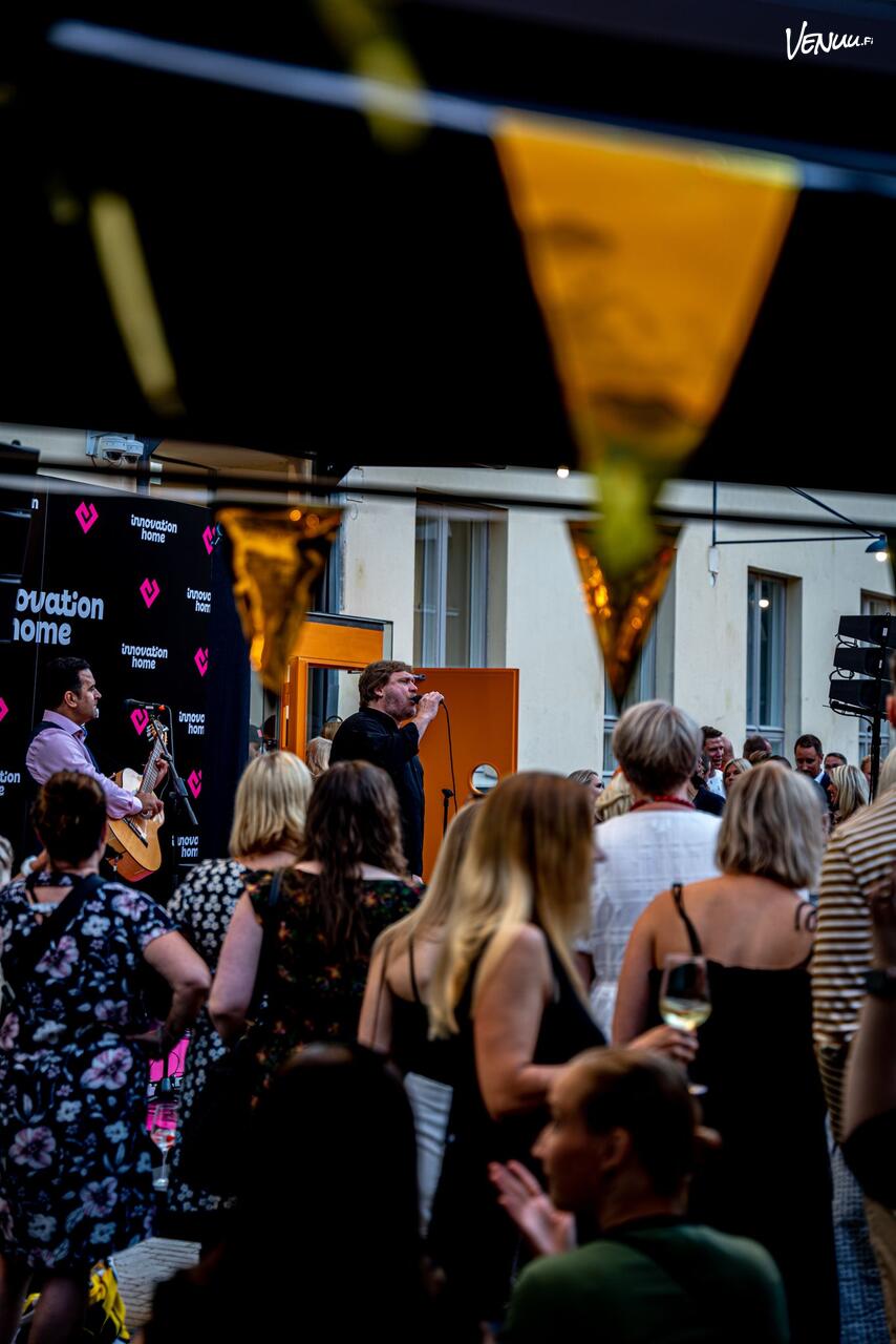 Innovation Home Kamppi / Rose Garden - Katso kuvat ja varaa - Venuu.fi