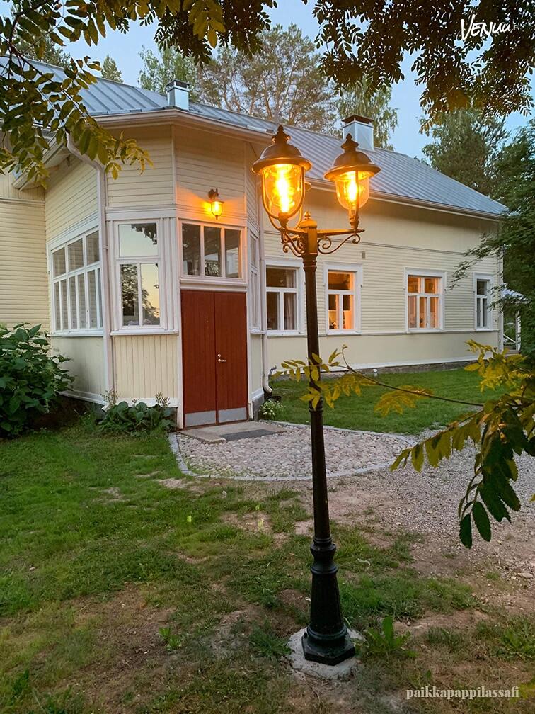 Vanha pappila - Katso kuvat ja varaa helposti - Venuu.fi