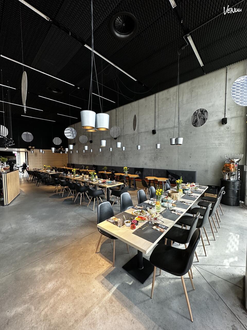 EMCEK meet&eat - Wynajmij na event - Venuu.com