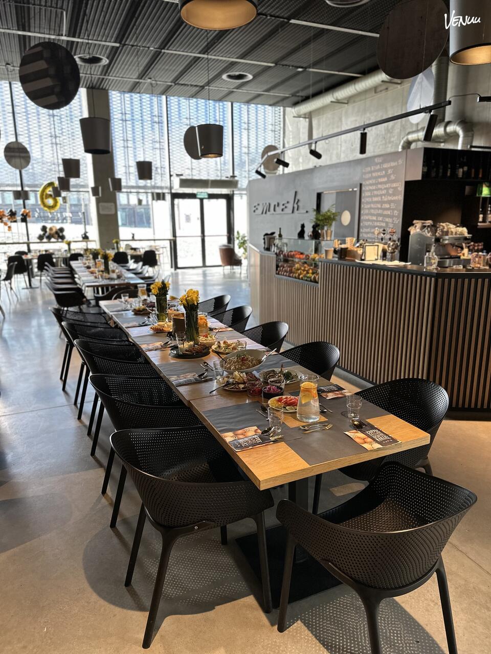 EMCEK meet&eat - Wynajmij na event - Venuu.com