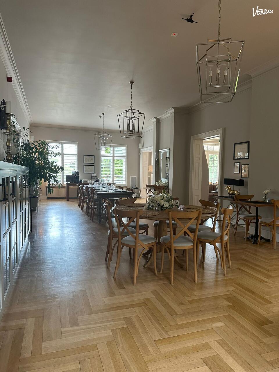 Weranda Home / Jadalnia - Wynajmij na event - Venuu.com
