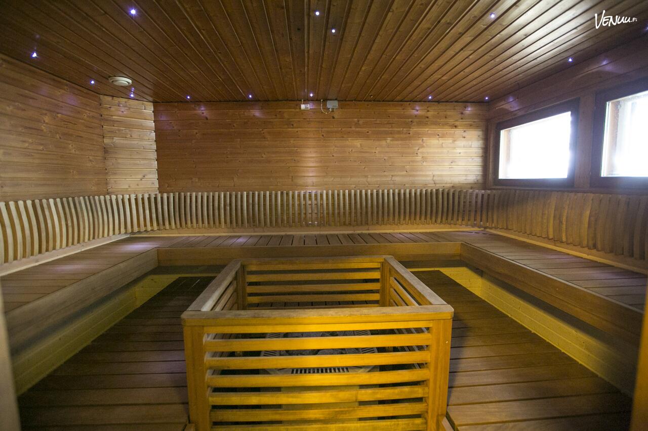 Nuorisokeskus Piispala | Rantasauna & Takkatupa - Katso - Venuu.fi