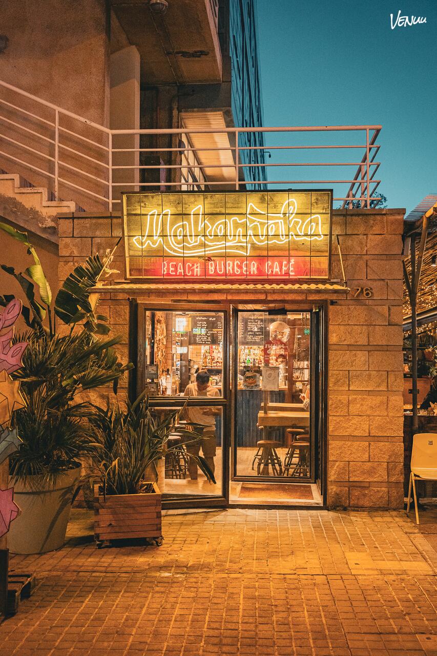 Makamaka Beach Burger Cafe - Reserva para tu evento - Venuu.com