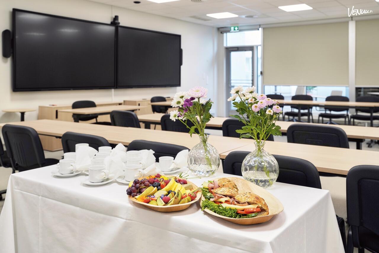 Iso kabinetti | Ratamestarinkatu 11 - Book for your event - Venuu.fi