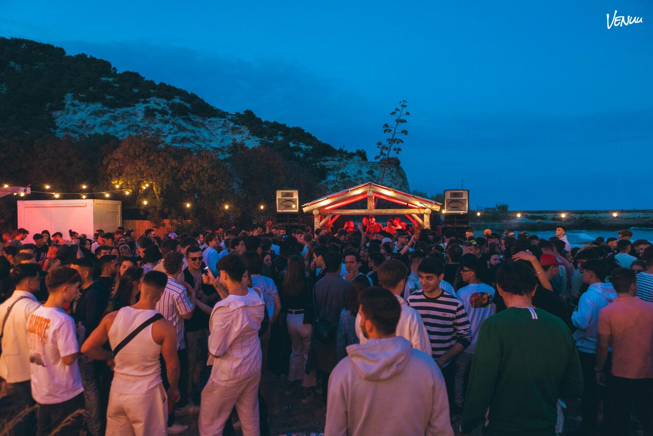 Hola Club Sitges - Reserva para tu evento - Venuu.com